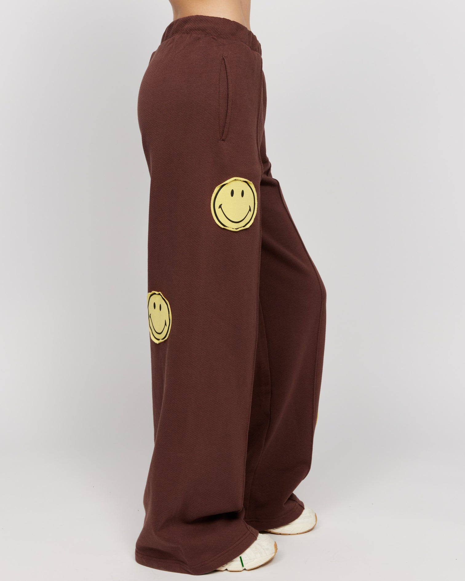 Smiley® Straight Leg Pants, Brown – Samii Ryan