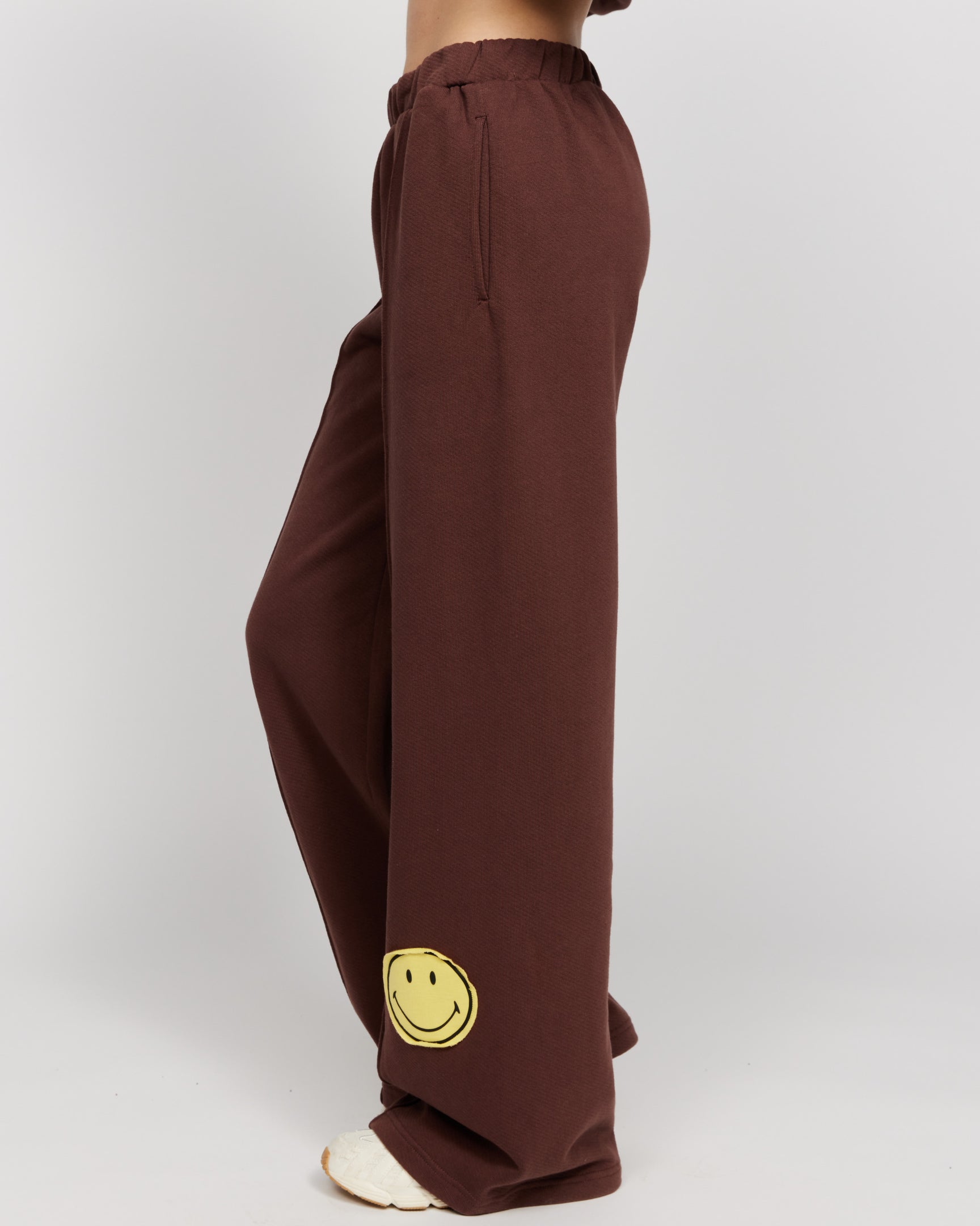 Smiley® Straight Leg Pants, Brown – Samii Ryan